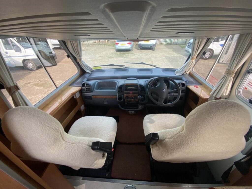 Auto Sleeper Mirage 6000 2005