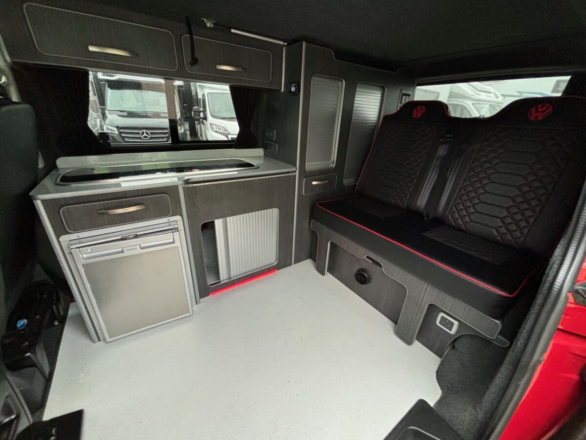 VW Transporter T28 Startline TDI 2022