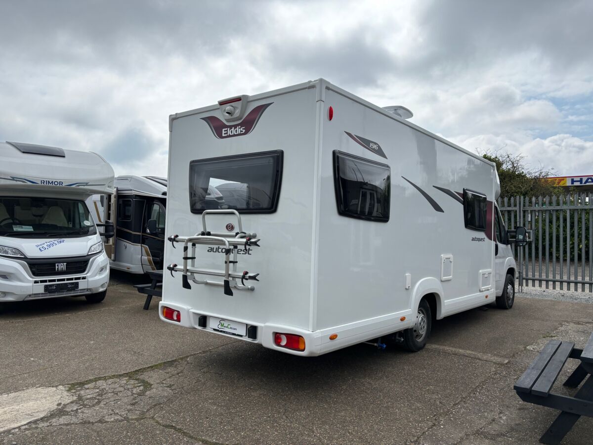 Auto-Sleeper Symbol 2004