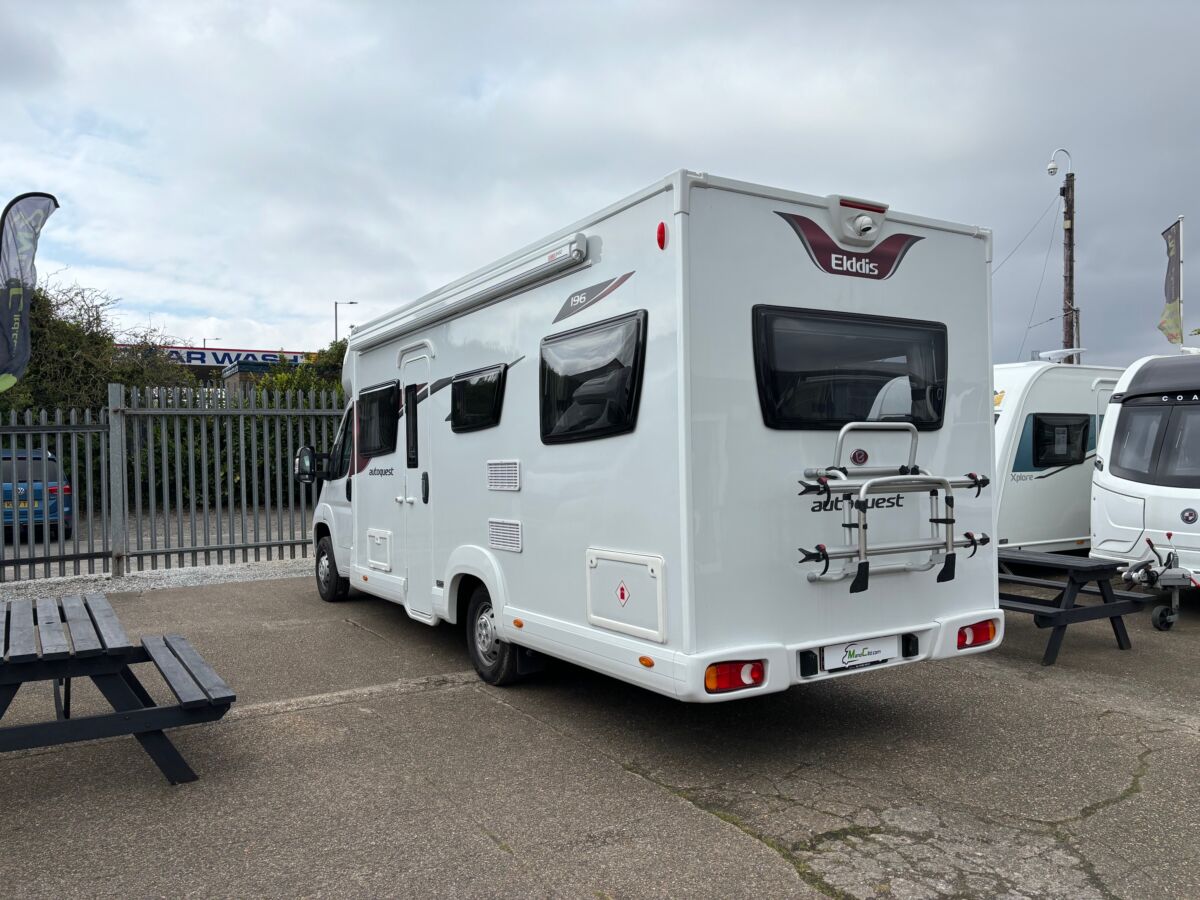 Auto-Sleeper Symbol 2004